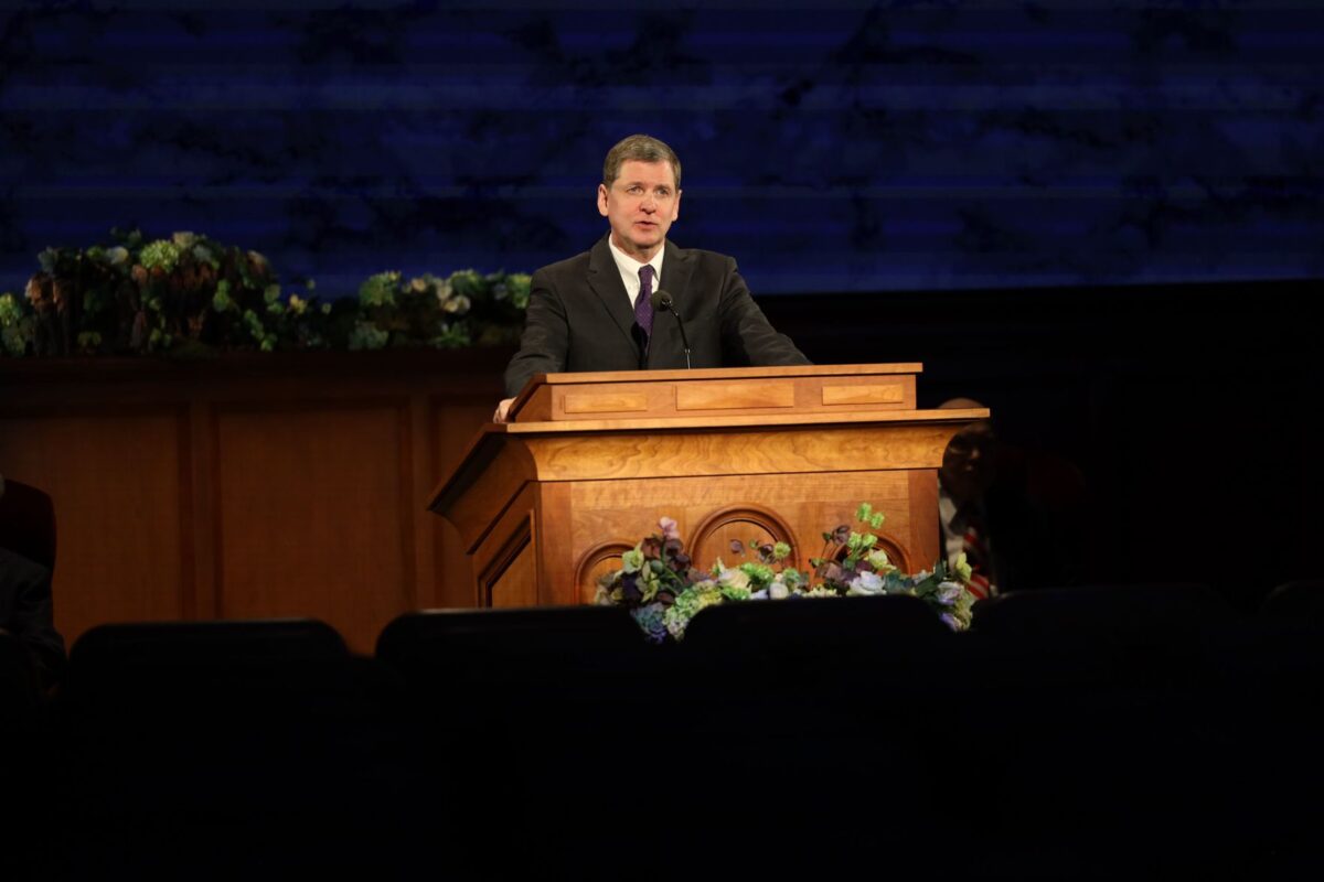 Historical LDS conference opens with emphasis on First Vision ...